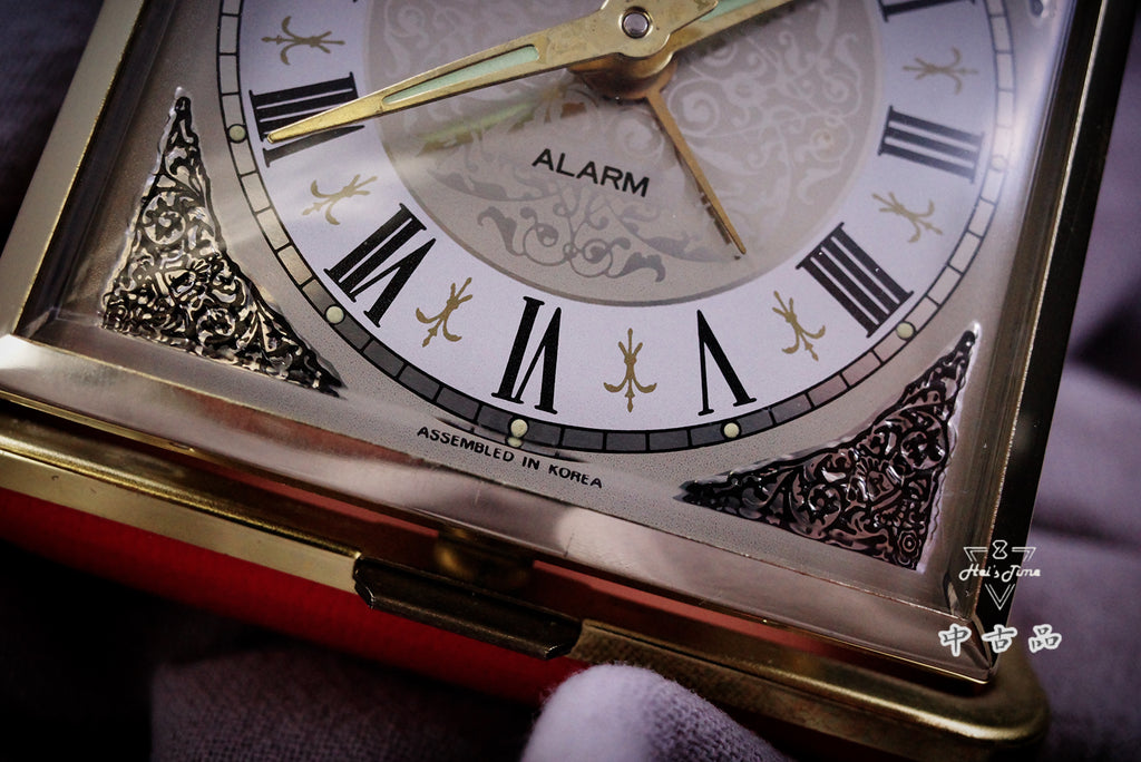 Citizen desk clock – Hei's Time